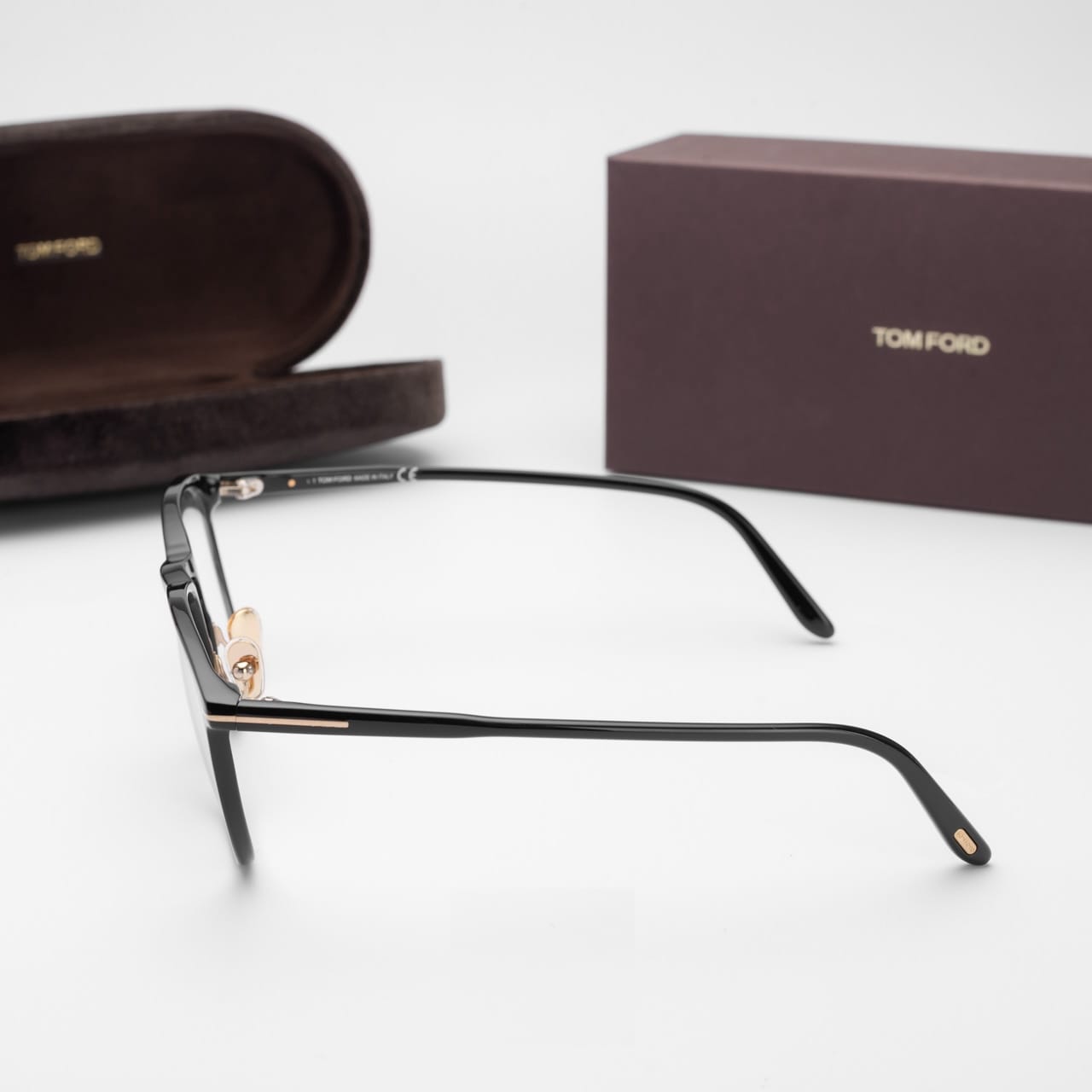 Tom Ford FT5700-B-001 54mm | SoleEyewear